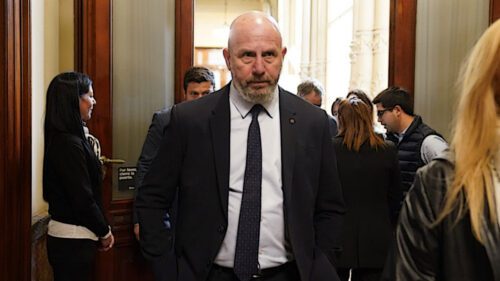 Wolff respaldó al policía que se defendió de un asaltante: Wolff respaldó al policía que se defendió de un asaltante: