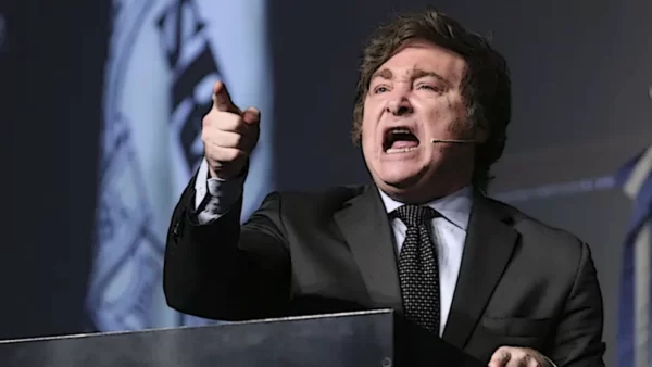 "Sos un insulto para el liberalismo": así agravió Milei a un economista ...